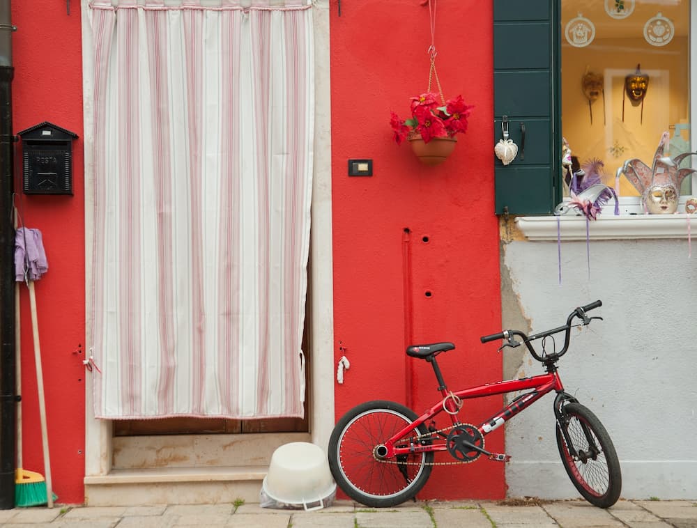 Venice by bike: your Insider Guide to the city by bicycle