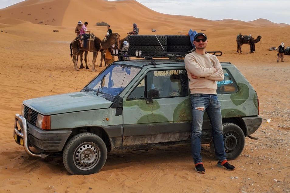 From Venice to the Paris-Dakar in a Panda 4x4: adventure and solidarity