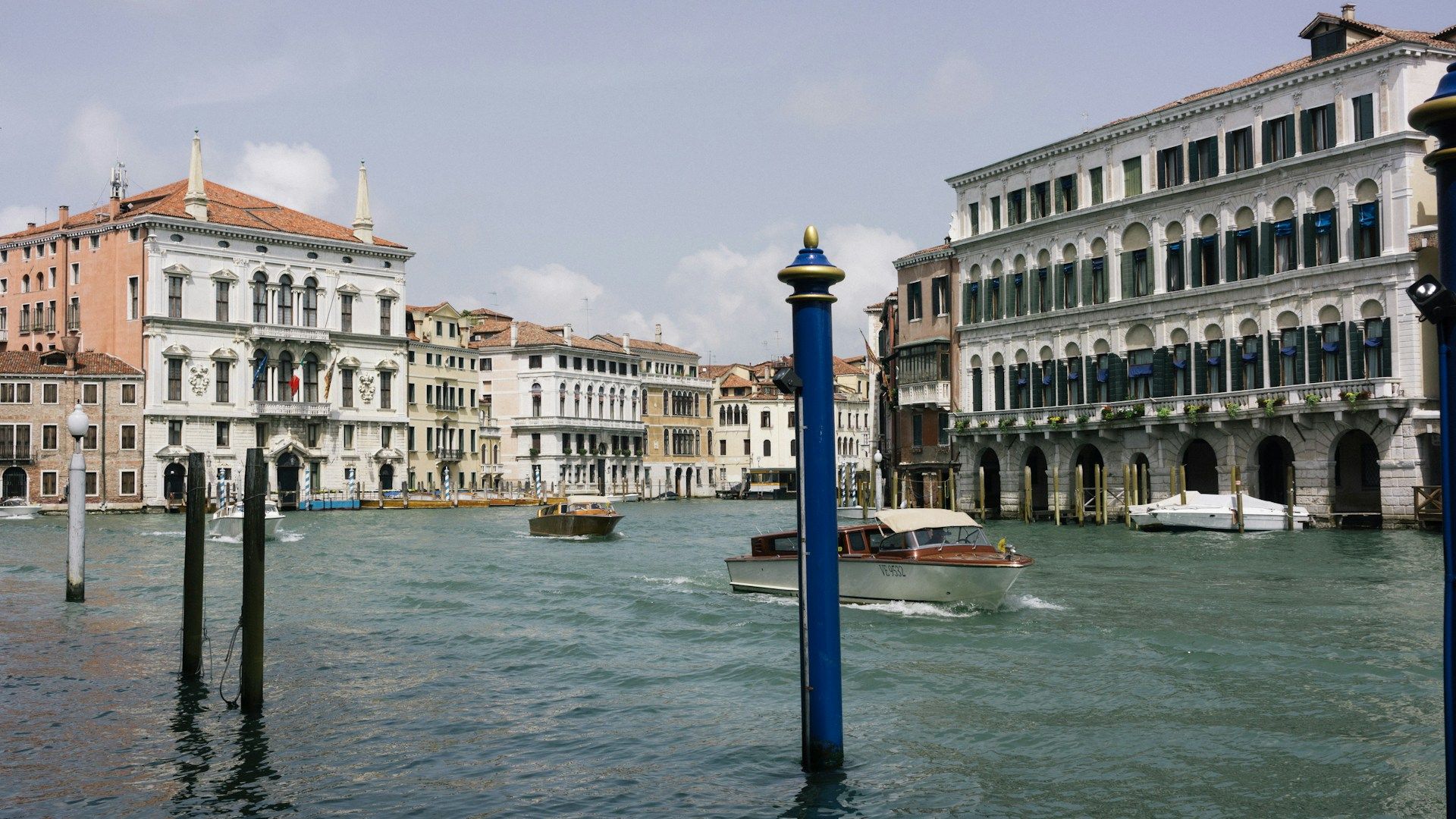 Coffee with water from canals Venice: project of Biennale