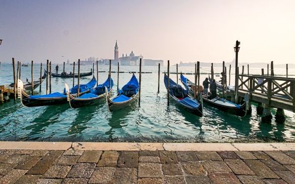 Tipping in Venice, Italy: a guide to the local tipping etiquette