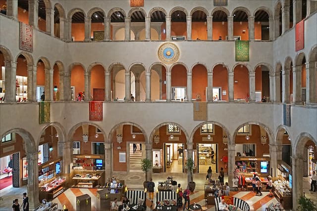 Fondaco dei Tedeschi: the Building and Rooftop | Venice Insider Guide