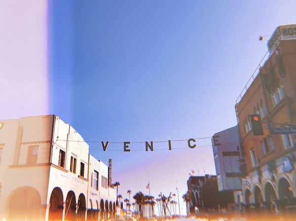 Venice Signs | Venice Insider Guide